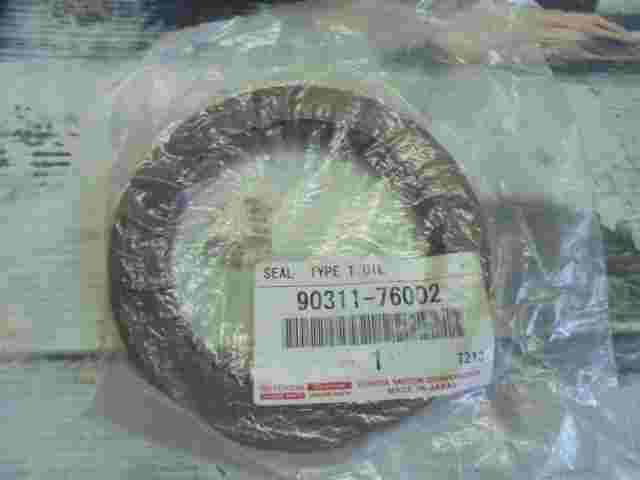 Тype T Oil Seal / Toyota Auris Yaris Avensis Corolla Prius 9031176002 ...