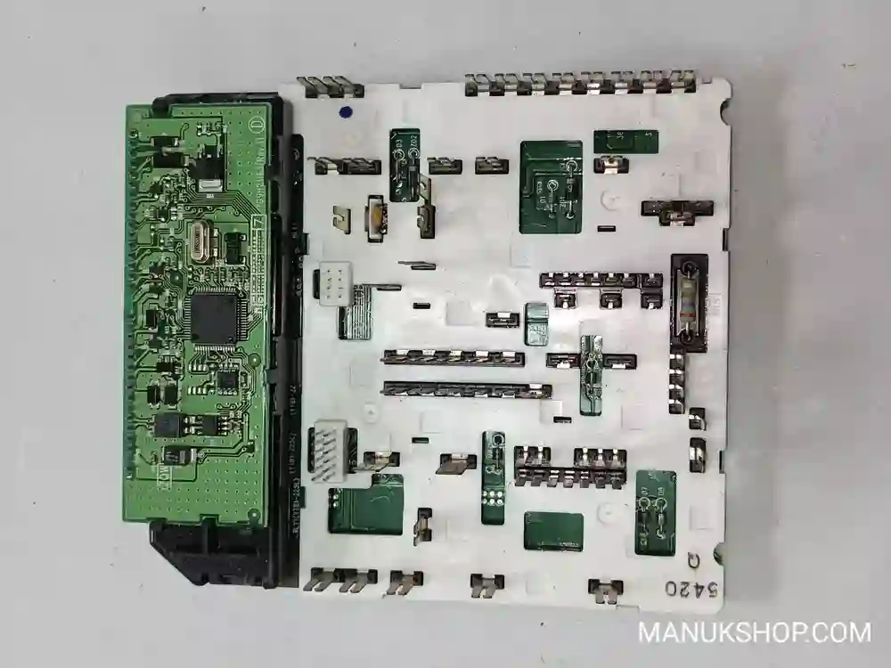 Caja de fusibles / Sicherungskasten / Fuse box Body Modul /Nissan ...